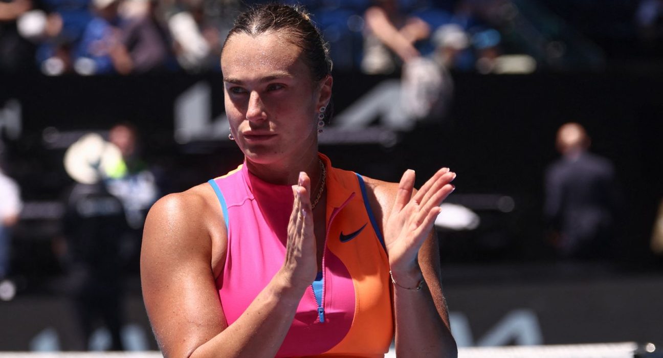 Australian Open: Aryna Sabalenka brushes aside teenager Iva Jovic in ...